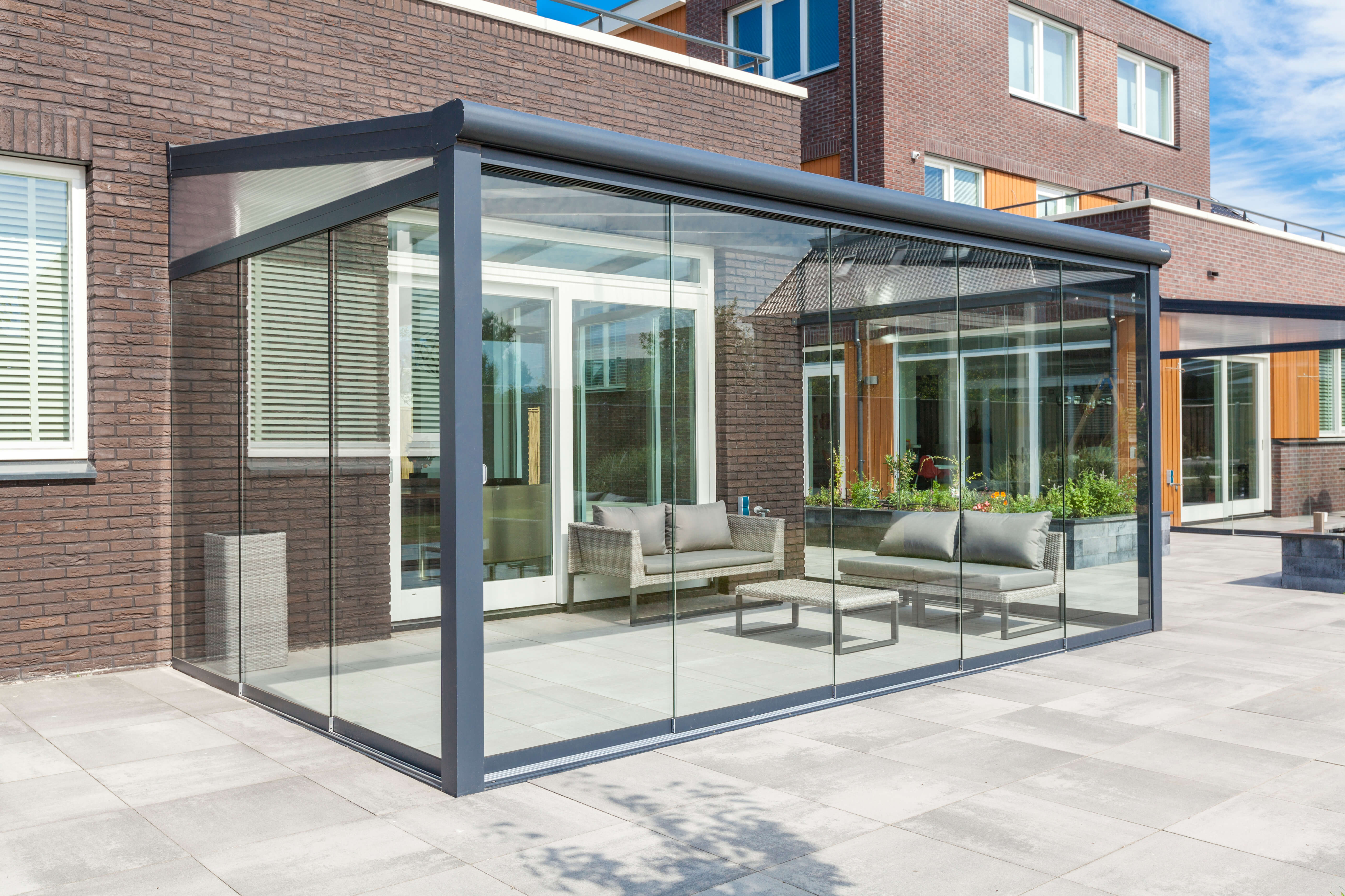 Discovering Aluminium Structures for Stunning Garden Canopies – Falcon ...